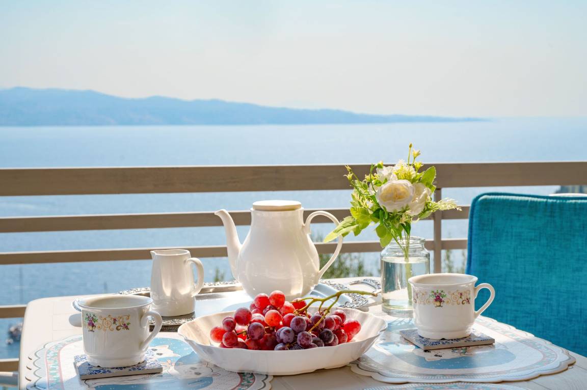 75 M² House ∙ 2 Bedrooms ∙ 4 Guests - Ksamil