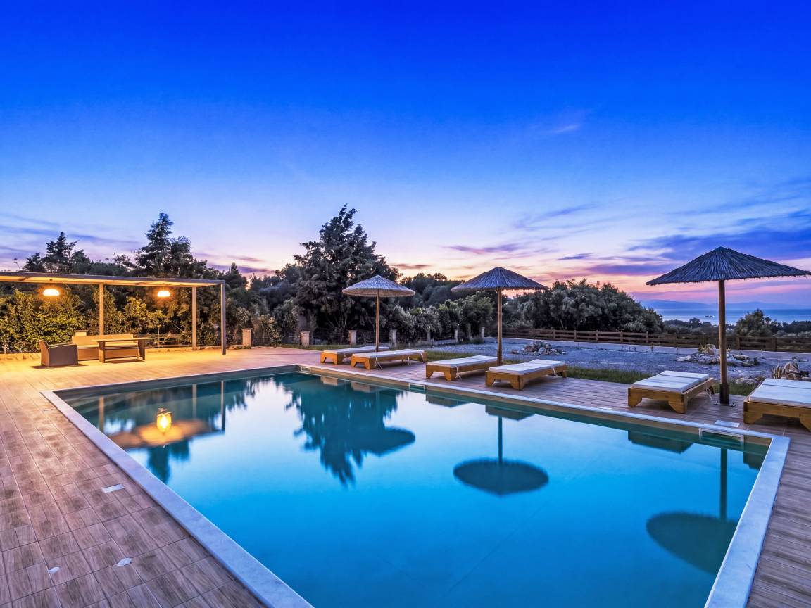 300 M² House ∙ 5 Bedrooms ∙ 10 Guests - Rhodes