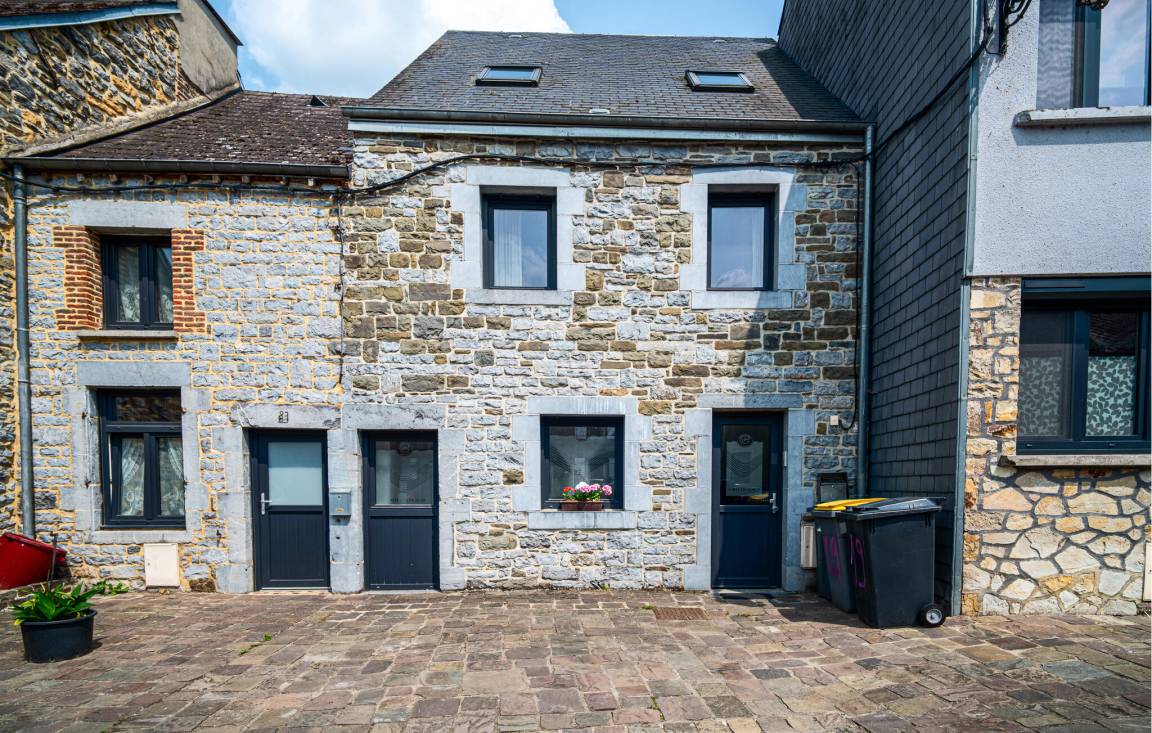 90 M² Appartement ∙ 3 Slaapkamers ∙ 6 Gasten - Dinant