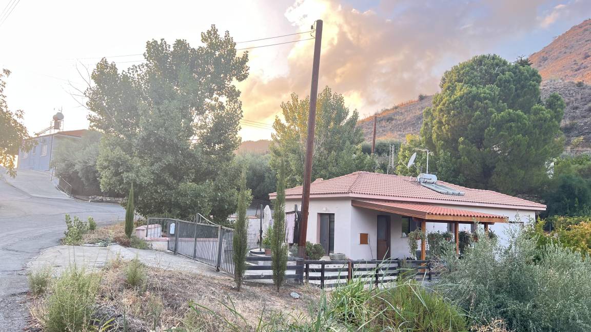 100 M² House ∙ 3 Bedrooms ∙ 6 Guests - Cyprus