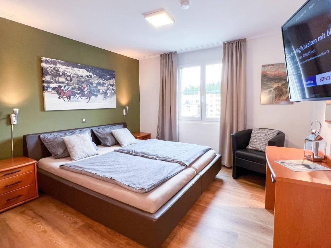 100 M² Ferienwohnung ∙ 3 Schlafzimmer ∙ 6 Gäste - Celerina/Schlarigna