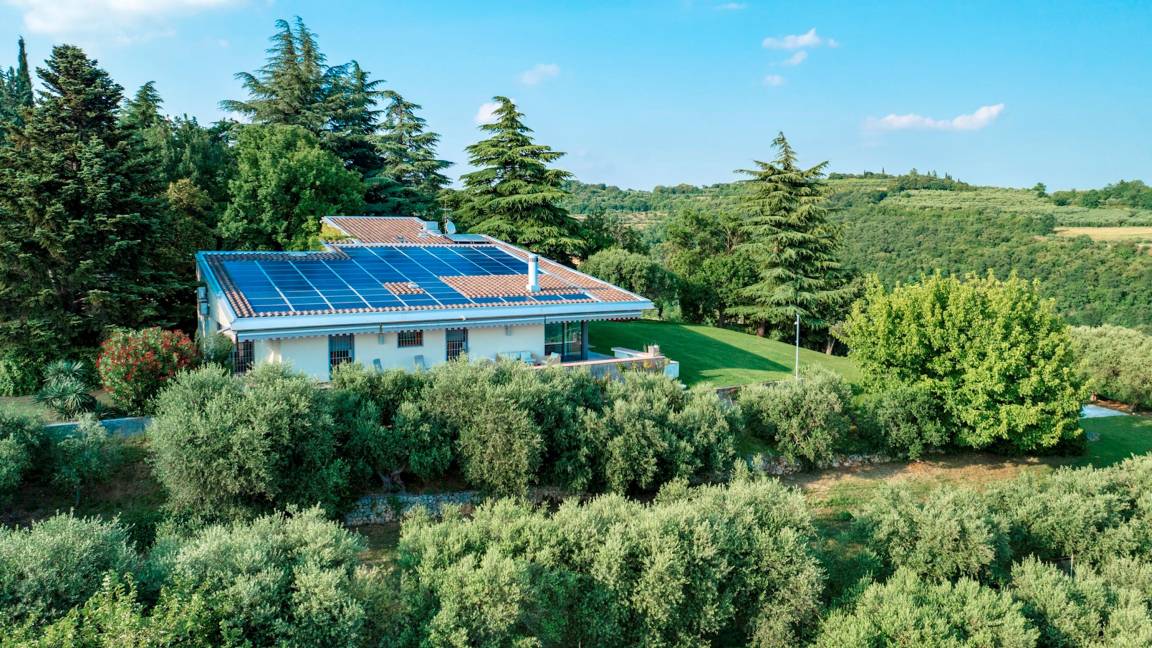 194 M² Villa ∙ 4 Bedrooms ∙ 8 Guests - Verona