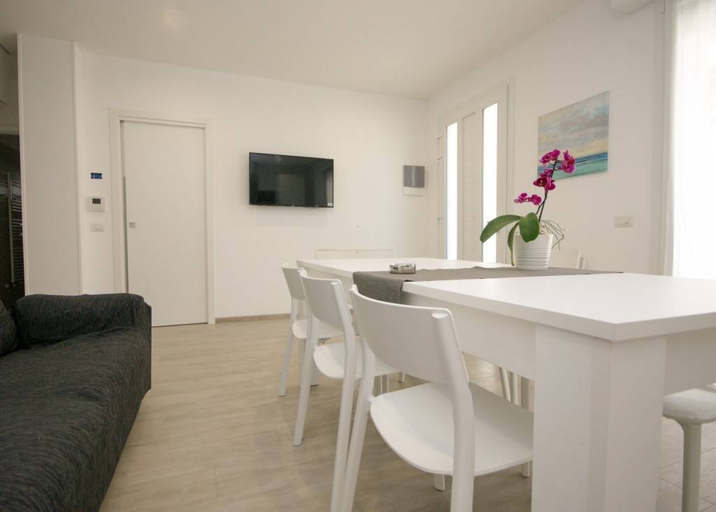 90 M² Appartamento Vacanza ∙ 3 Camere Da Letto ∙ 8 Ospiti - Bellaria-Igea Marina