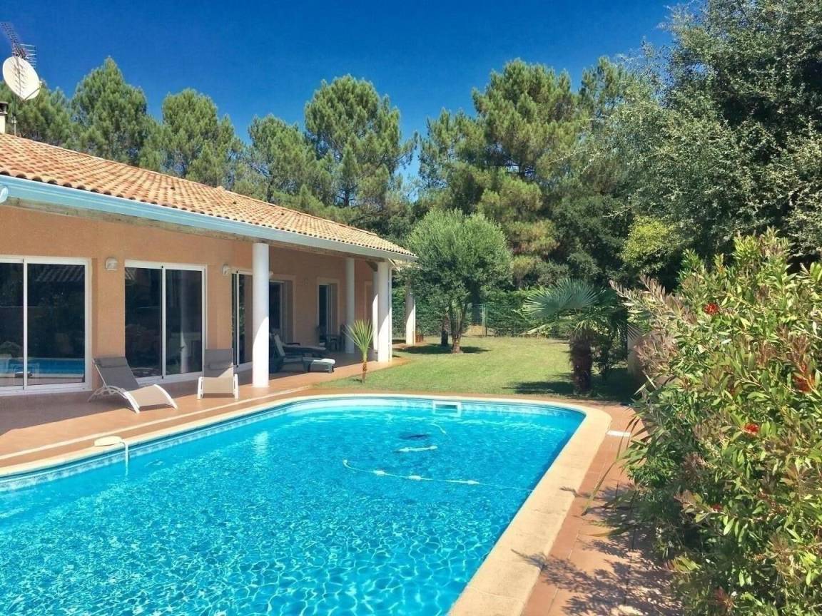 170 M² Maison De Vacances ∙ 3 Chambres ∙ 9 Personnes - Soustons