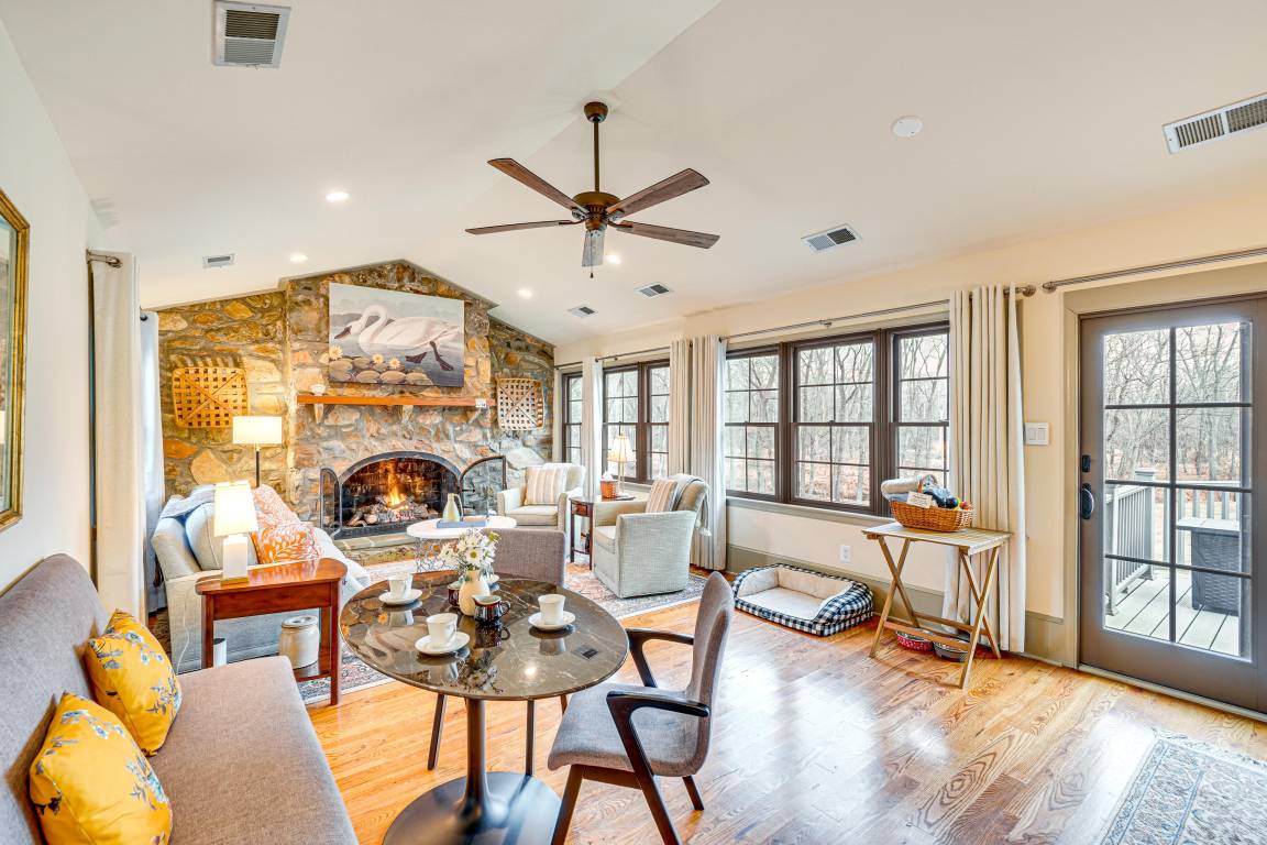 204 M² House ∙ 3 Bedrooms ∙ 5 Guests - Middleburg, VA