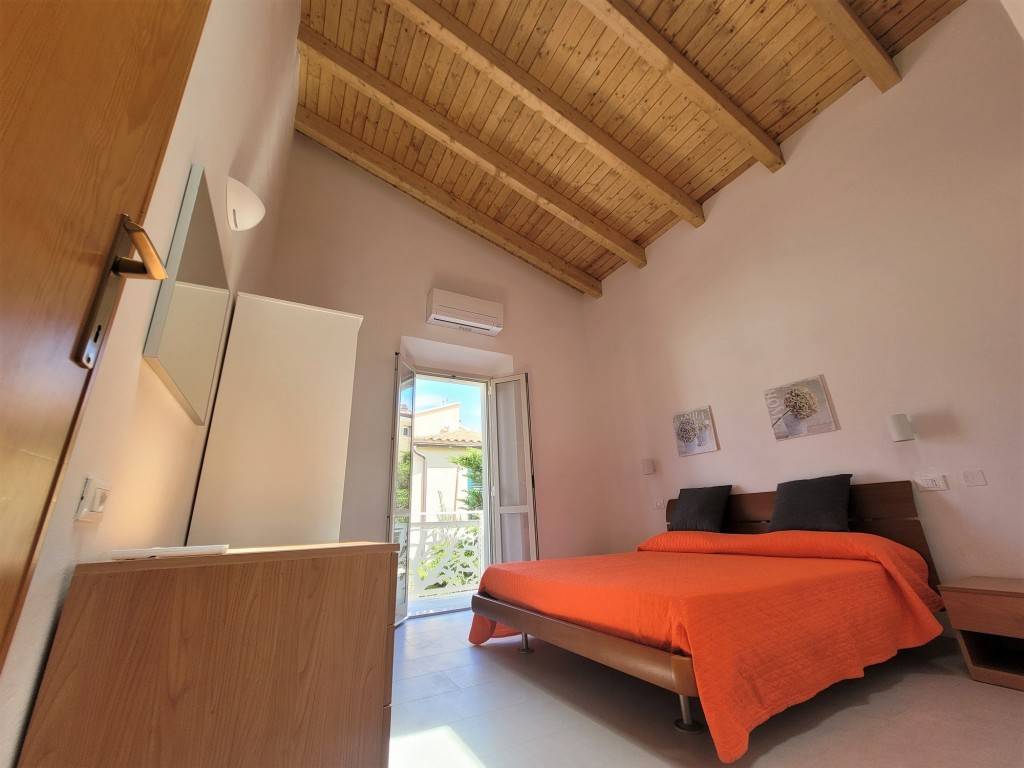 70 M² Appartamento Vacanza ∙ 2 Camere Da Letto ∙ 4 Ospiti - Marina di Campo