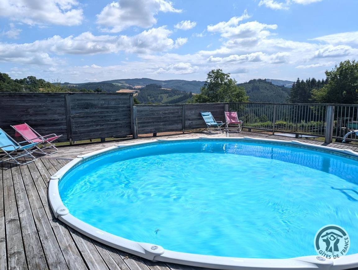 136 M² Gîte ∙ 3 Chambres ∙ 9 Personnes - Rhône