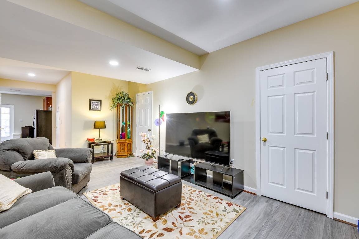 111 M² Apartment ∙ 2 Bedrooms ∙ 4 Guests - Leesburg, VA