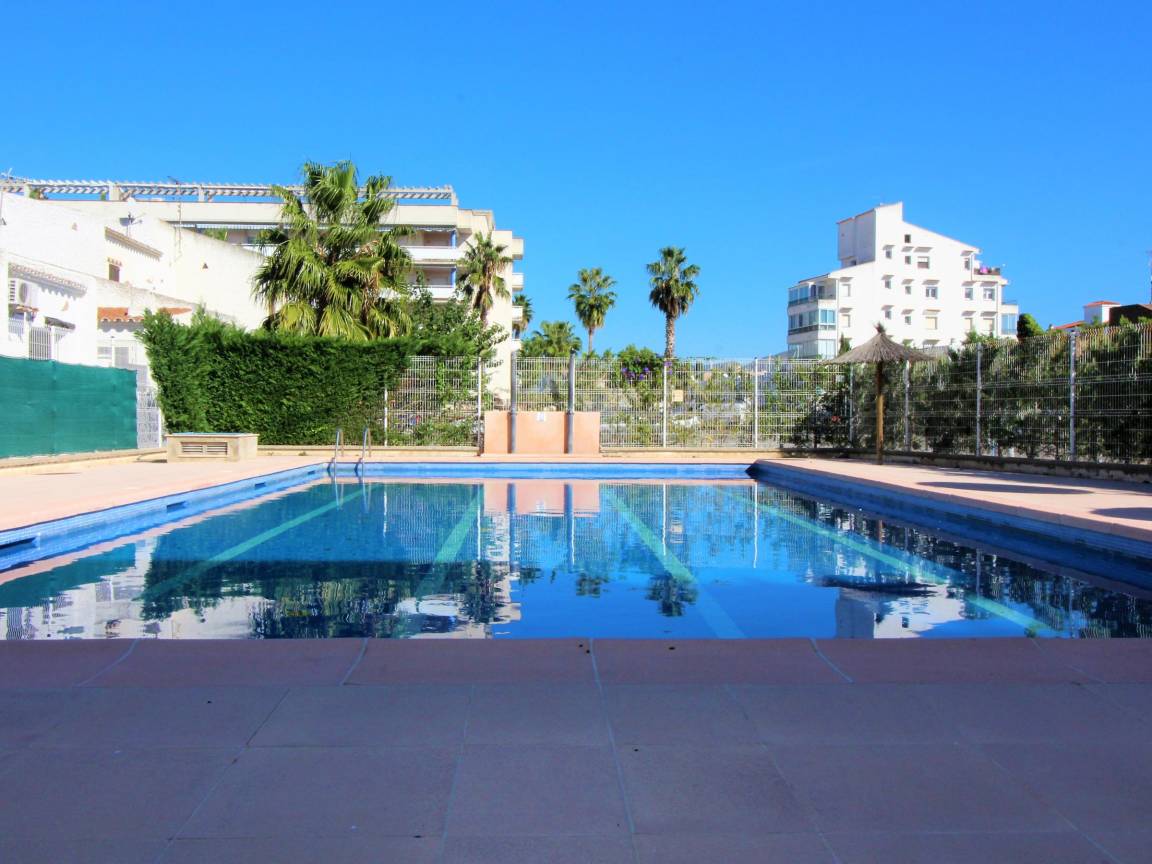 55 M² House ∙ 2 Bedrooms ∙ 6 Guests - Roses