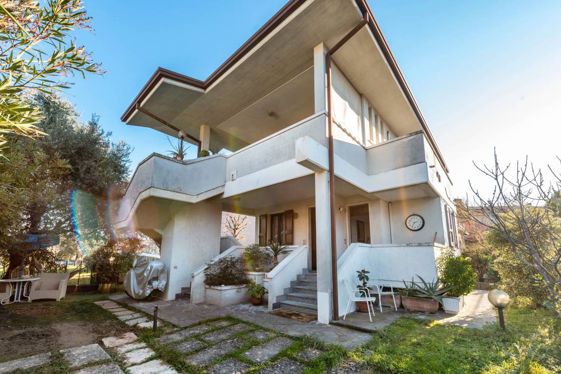 40 M² Apartment ∙ 1 Bedroom ∙ 2 Guests - Sirmione