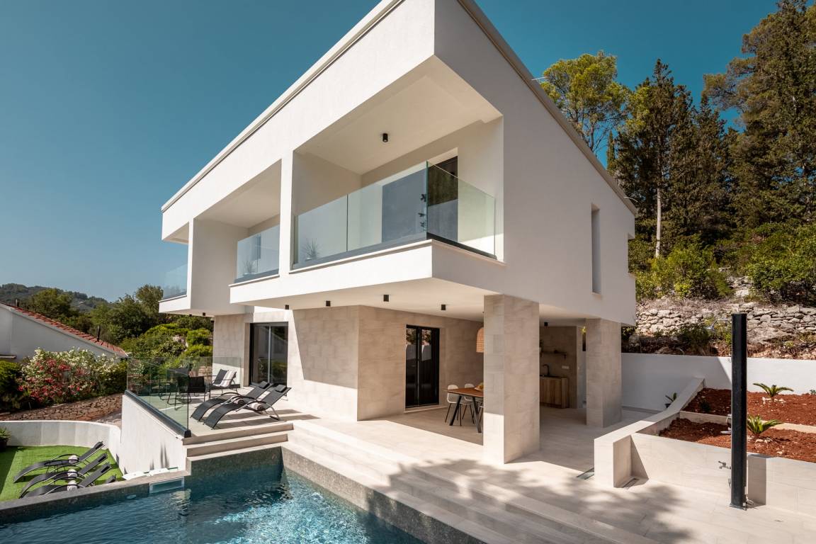 214 M² Villa ∙ 3 Schlafzimmer ∙ 6 Gäste - Vela Luka