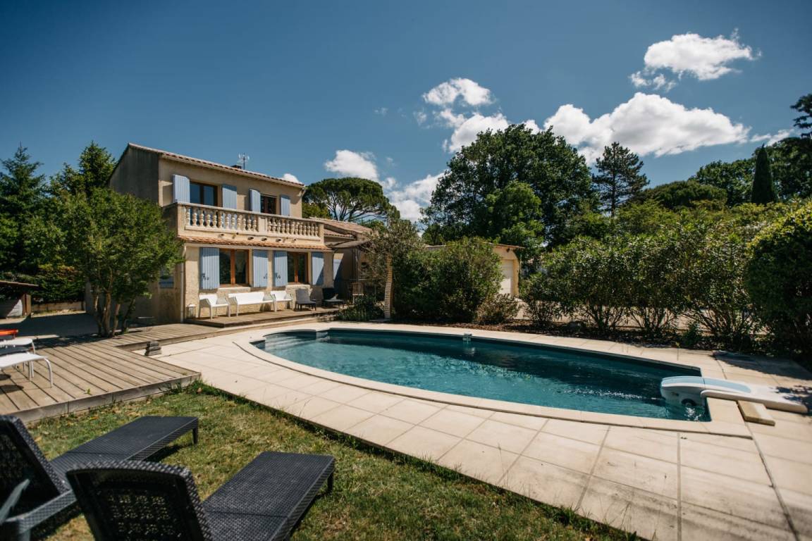 130 M² Maison De Vacances ∙ 4 Chambres ∙ 8 Personnes - L'Isle-sur-la-Sorgue