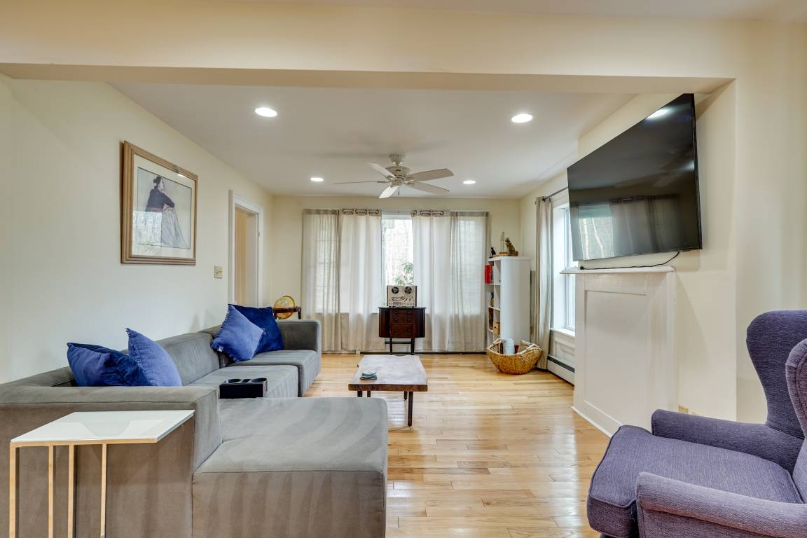 232 M² Casa ∙ 4 Quartos ∙ 8 Hóspedes - New Paltz, NY