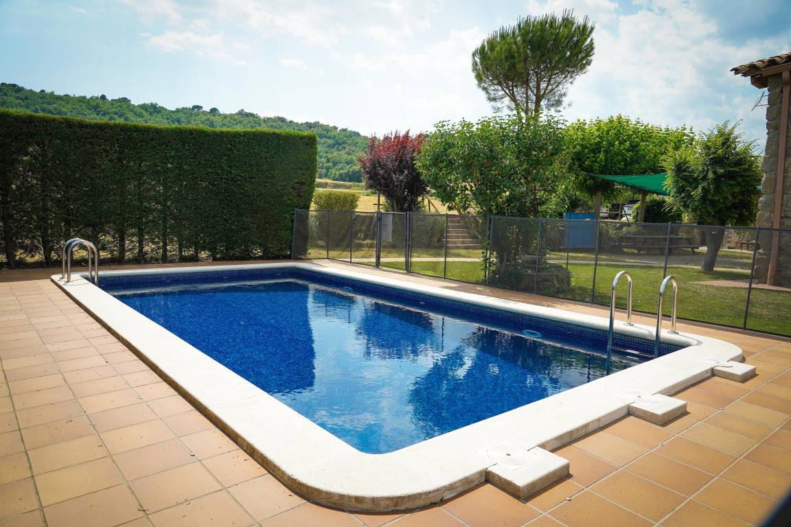 150 M² House ∙ 3 Bedrooms ∙ 8 Guests - Berga