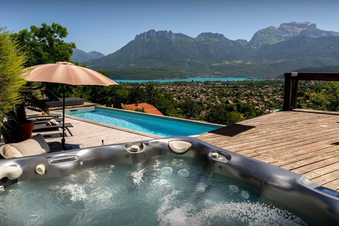 381 M² Chalet ∙ 5 Chambres ∙ 11 Personnes - Lac d'Annecy
