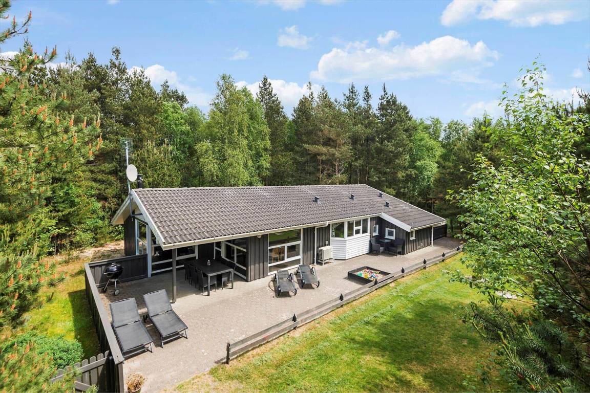 110 M² Ferienhaus ∙ 4 Schlafzimmer ∙ 8 Gäste - Blåvand