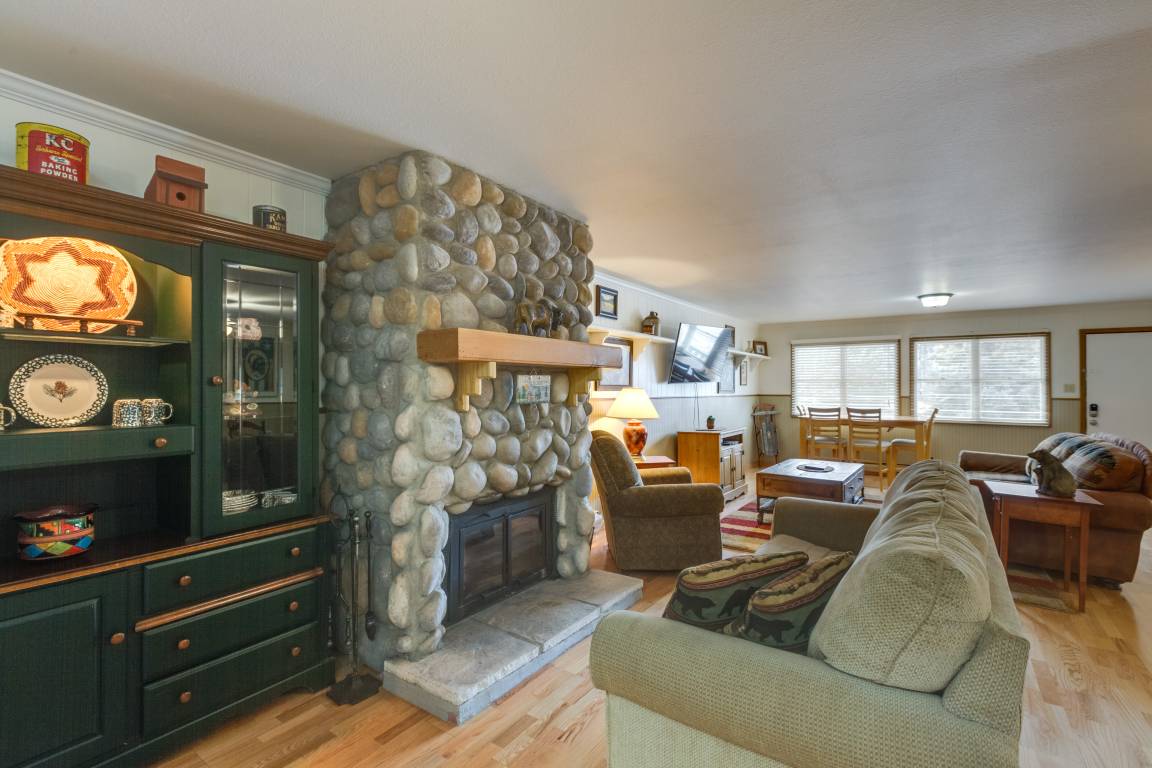 111 M² Apartment ∙ 2 Bedrooms ∙ 6 Guests - Red River, NM