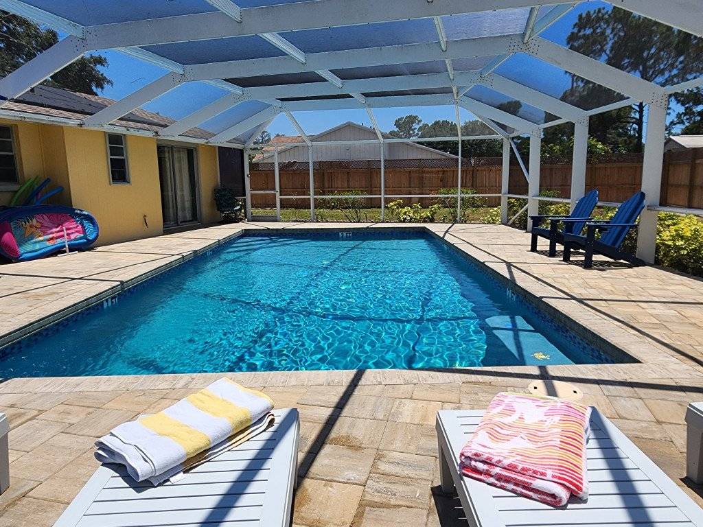 104 M² House ∙ 3 Bedrooms ∙ 6 Guests - Venice Beach, FL
