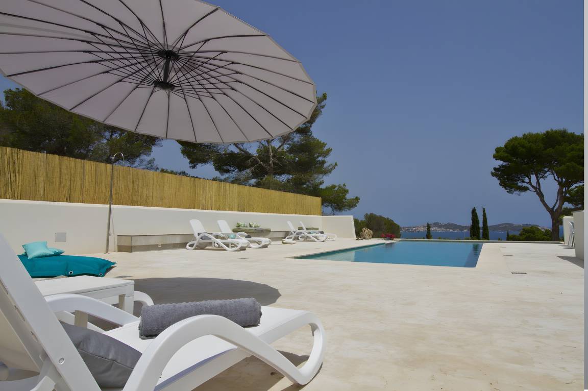 300 M² House ∙ 4 Bedrooms ∙ 8 Guests - Canyamel