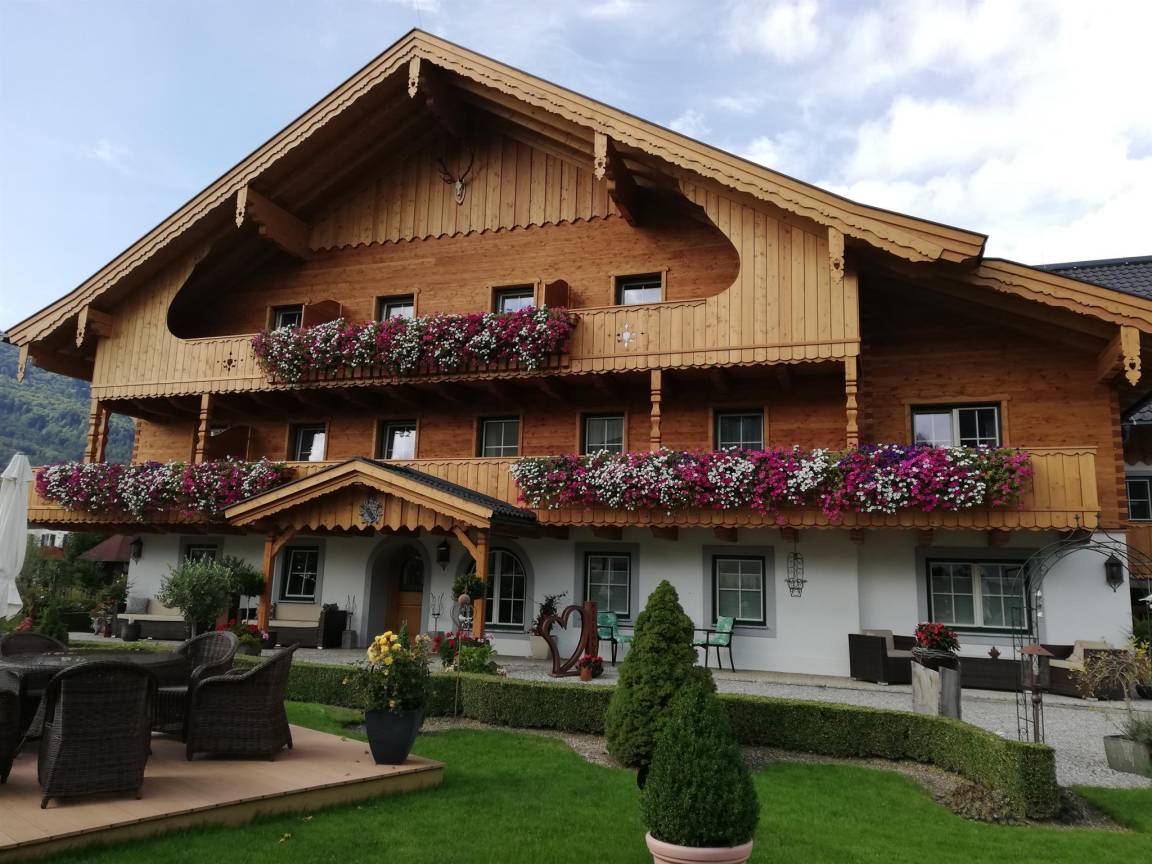 24 M² Hotel ∙ 1 Bedroom ∙ 2 Guests - Mondsee