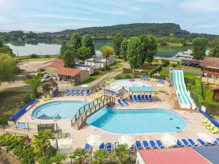 27 M² Mobil-home ∙ 2 Chambres ∙ 4 Personnes - Ain