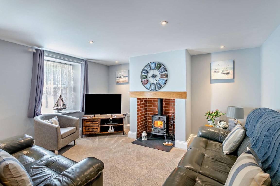 Cottage ∙ 3 Bedrooms ∙ 6 Guests - Dawlish Warren