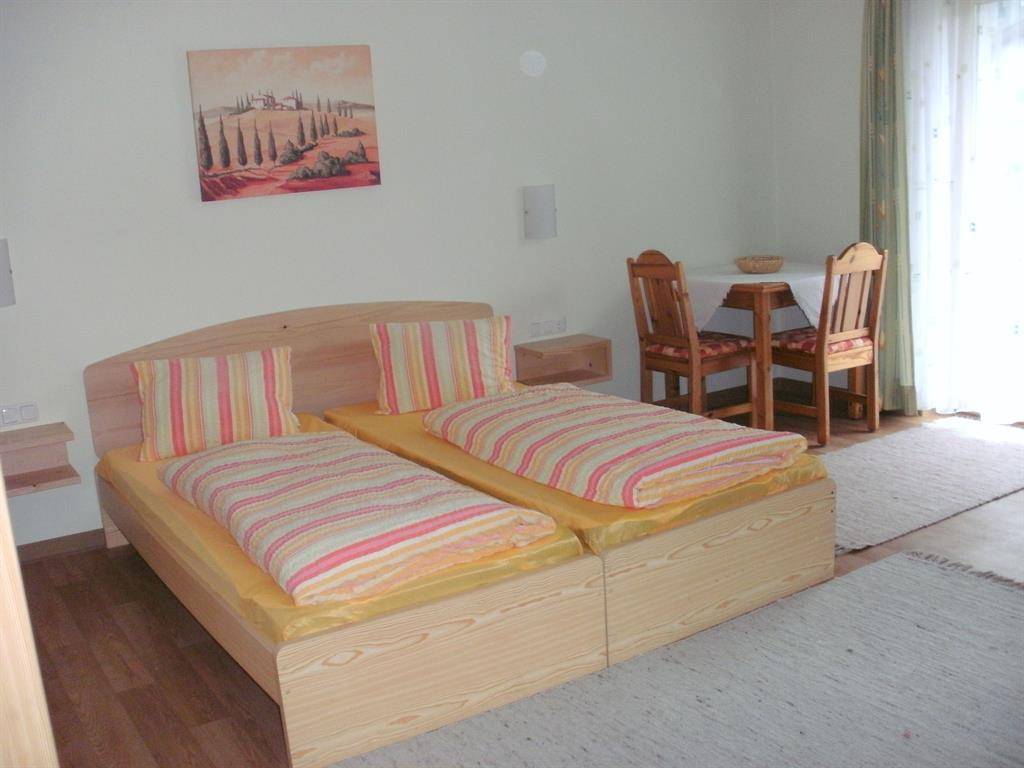 32 M² Ferienwohnung ∙ 1 Schlafzimmer ∙ 2 Gäste - Walchsee