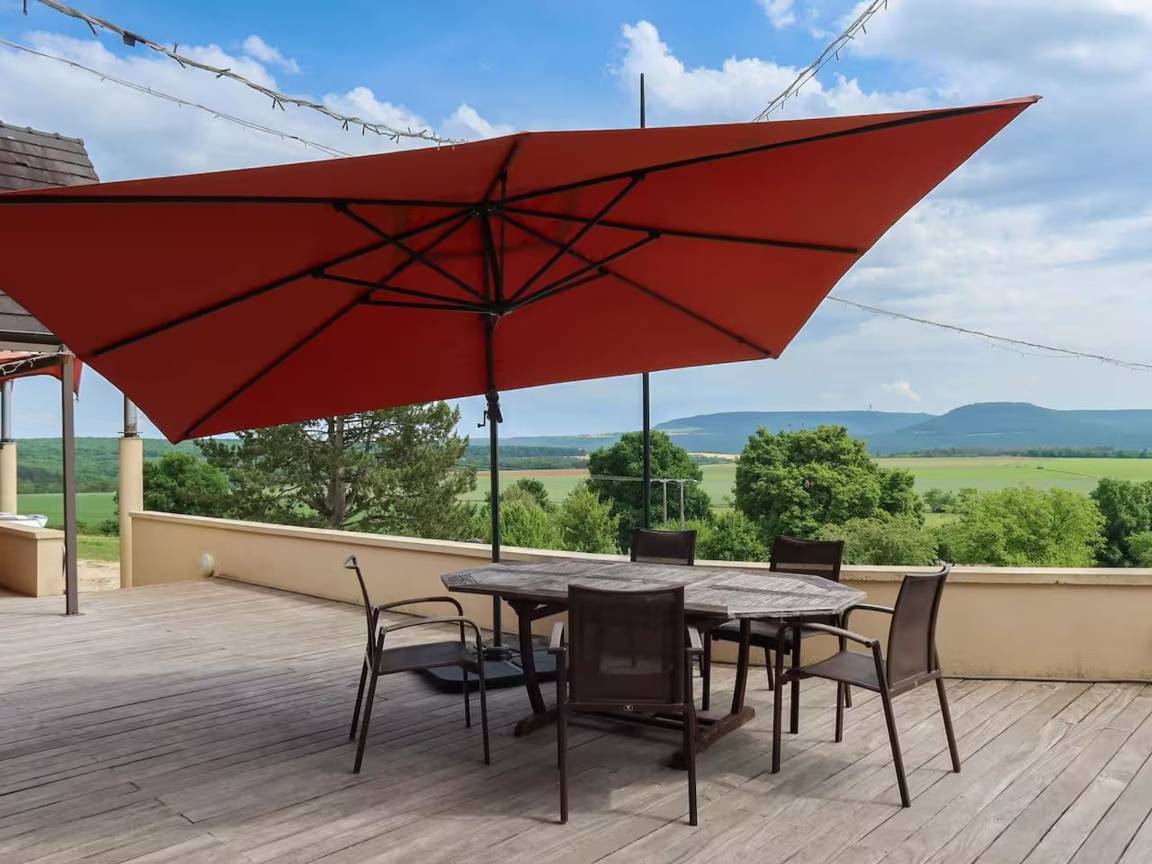 130 M² Cottage ∙ 3 Bedrooms ∙ 6 Guests - Côte-d'Or