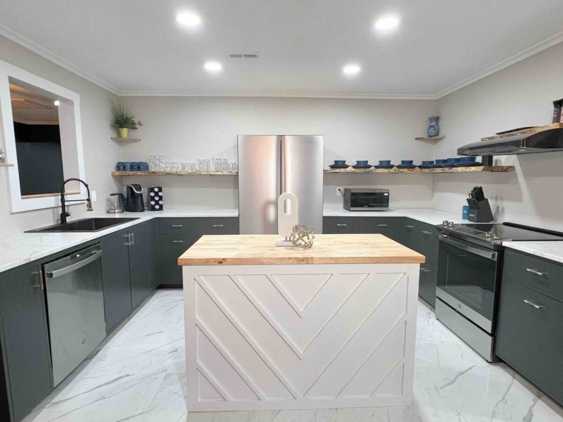 196 M² House ∙ 4 Bedrooms ∙ 8 Guests - Decatur, AL