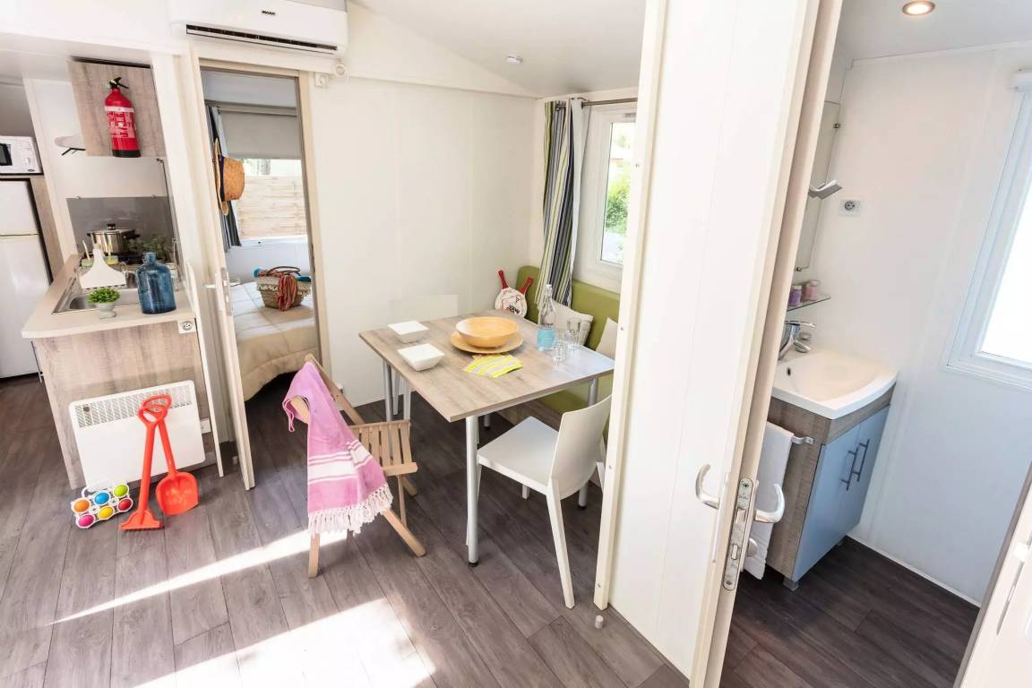 34 M² Caravan ∙ 3 Bedrooms ∙ 6 Guests - Nin