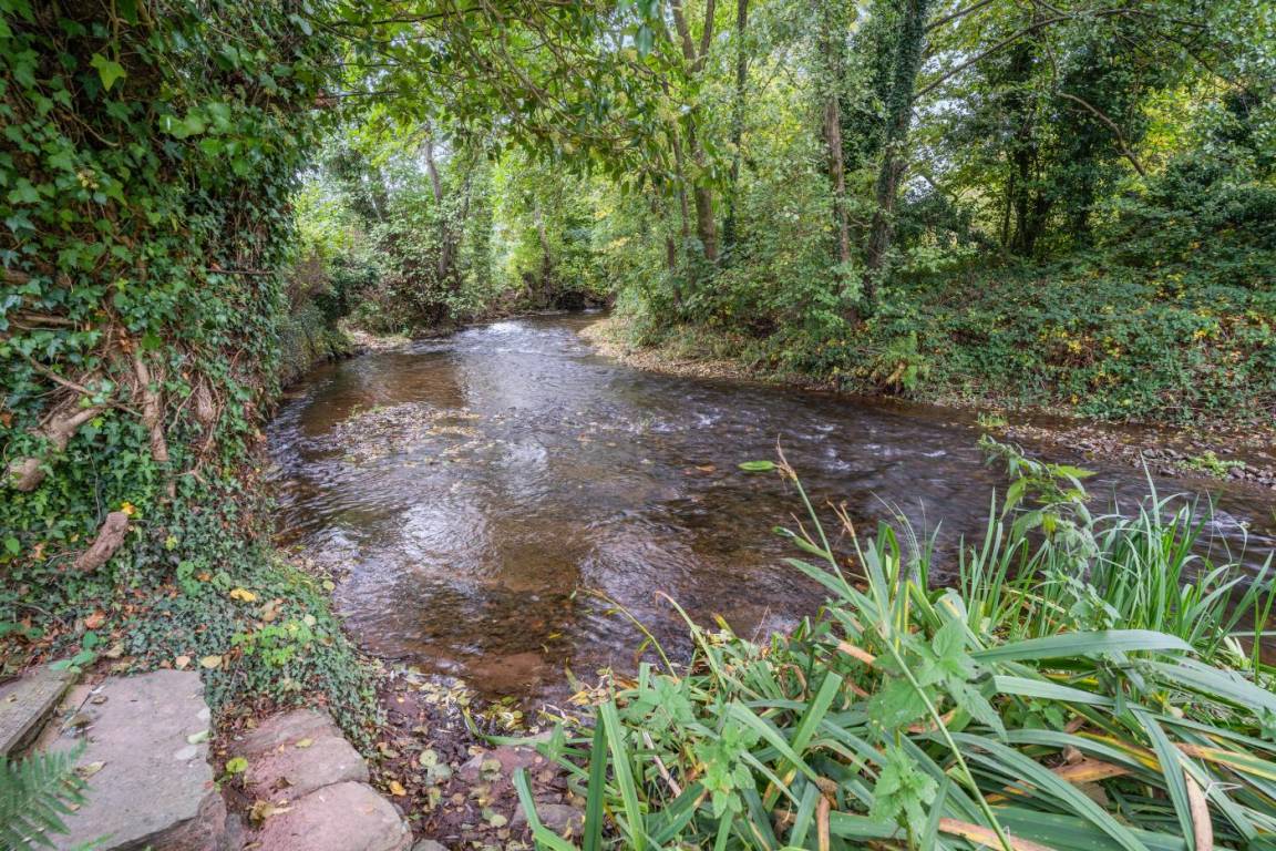 Lodge ∙ 2 Bedrooms ∙ 3 Guests - Brecon