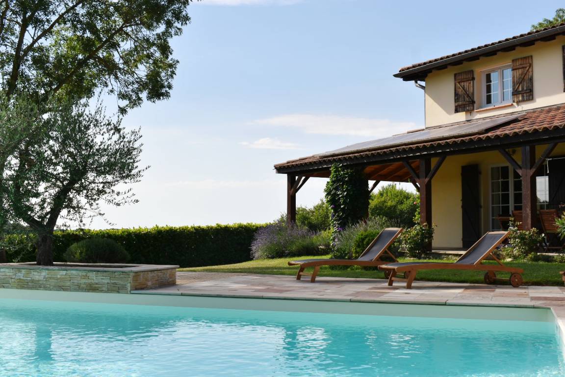 200 M² Gîte ∙ 3 Quartos ∙ 6 Hóspedes - Ariège