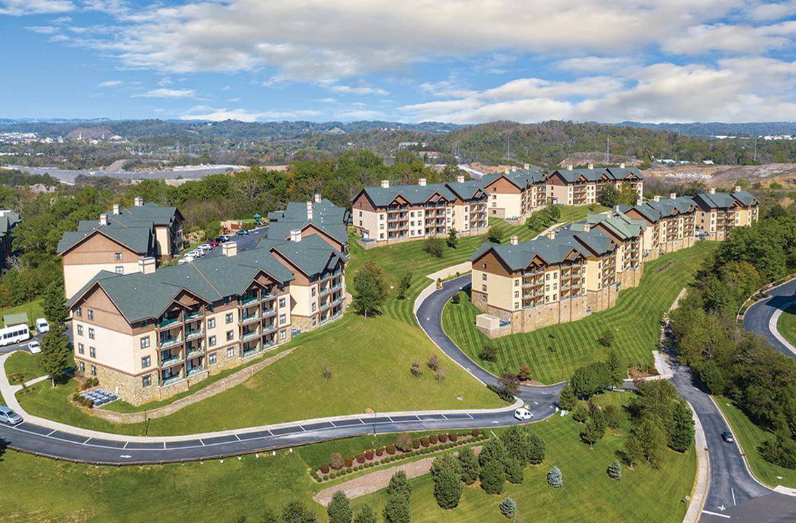 142 M² Complejo Turístico ∙ 3 Habitaciones ∙ 10 Huéspedes - Pigeon Forge, TN