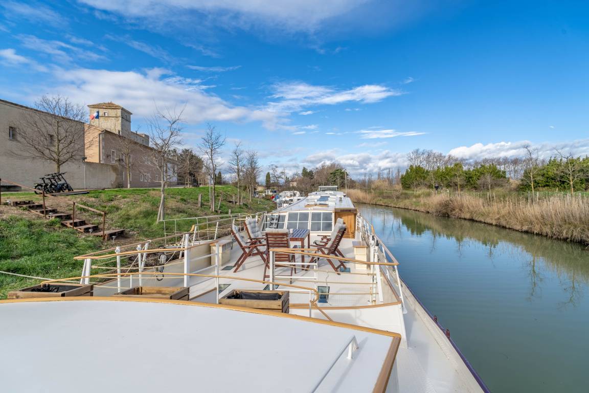85 M² Péniche ∙ 6 Chambres ∙ 12 Personnes - Béziers