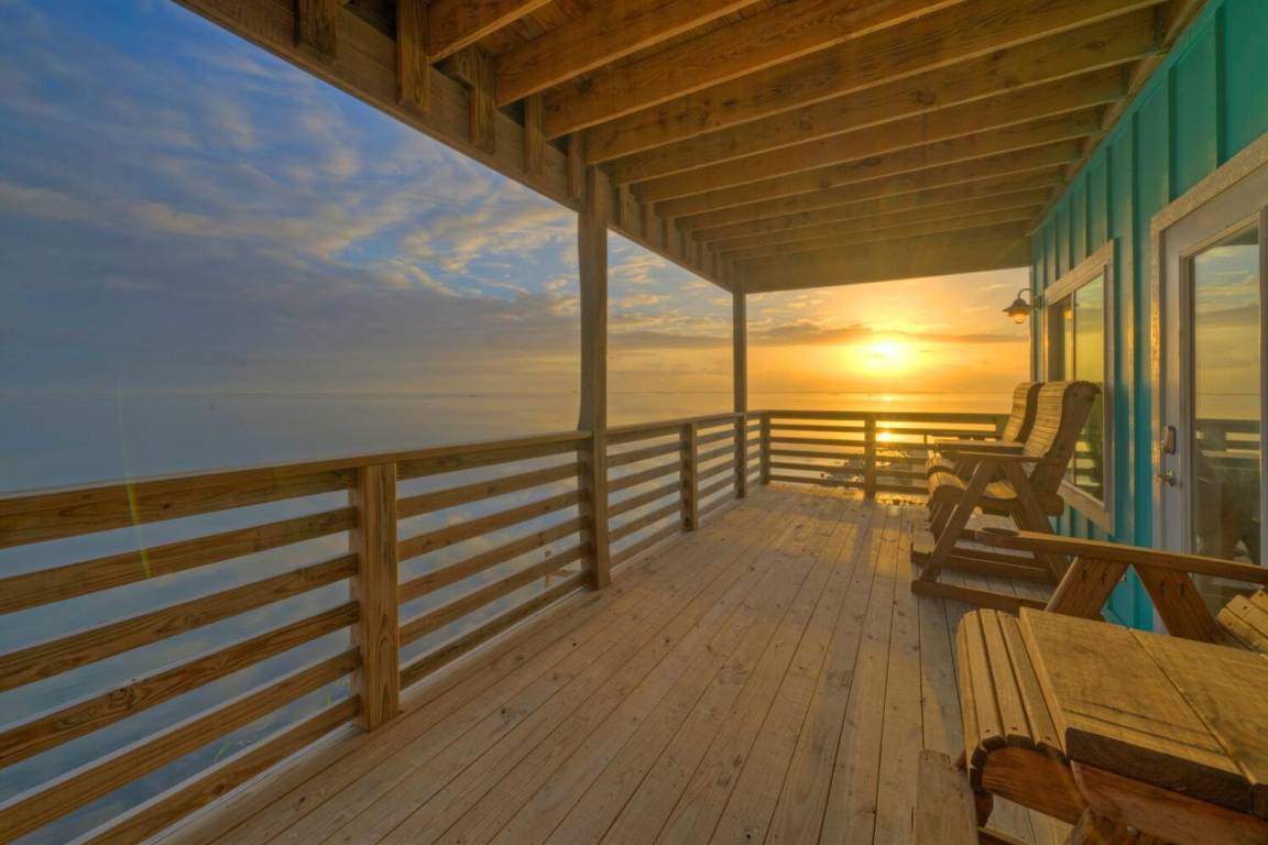 139 M² House ∙ 4 Bedrooms ∙ 9 Guests - North Padre Island, TX