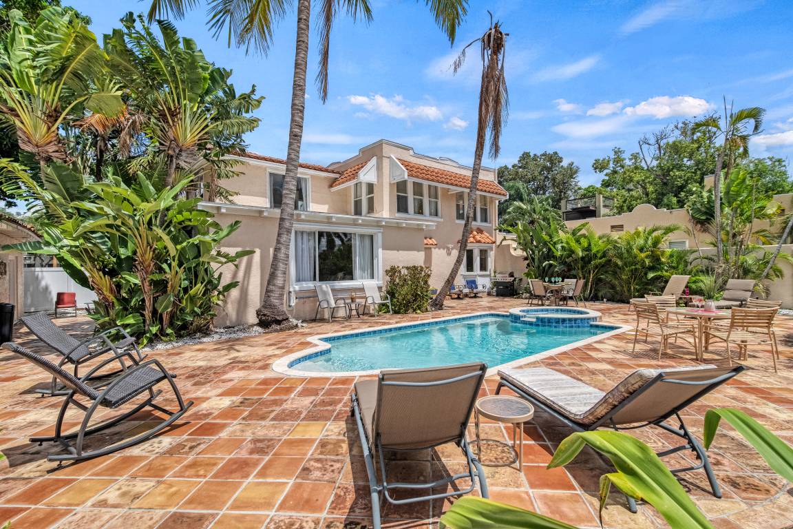 208 M² House ∙ 4 Bedrooms ∙ 8 Guests - Sarasota, FL