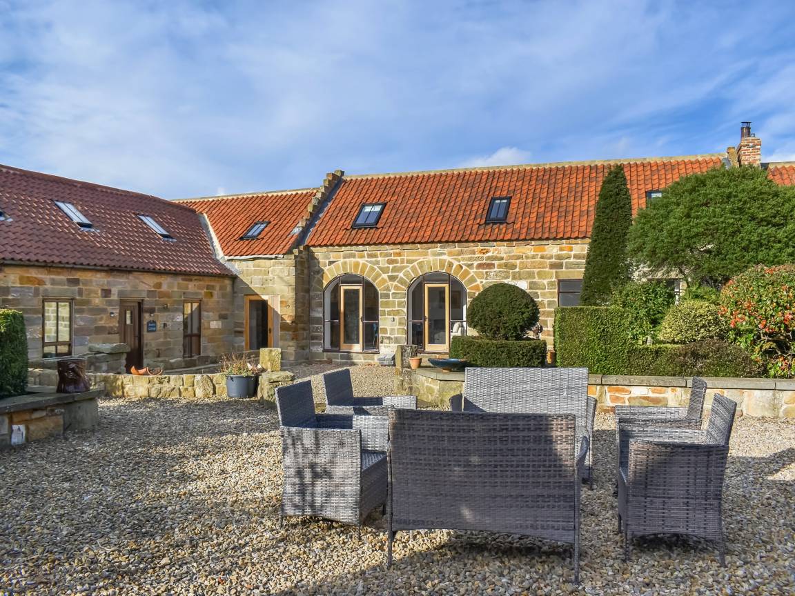 Cottage ∙ 4 Bedrooms ∙ 9 Guests - Staithes