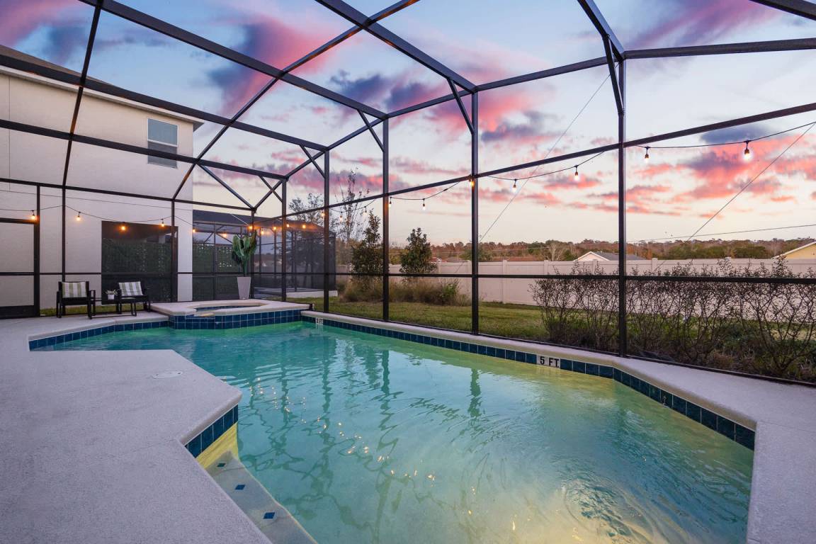 375 M² House ∙ 8 Bedrooms ∙ 20 Guests - Kissimmee