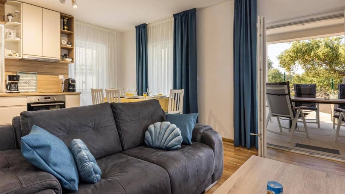 68 M² Ferienwohnung ∙ 2 Schlafzimmer ∙ 5 Gäste - Nerezine