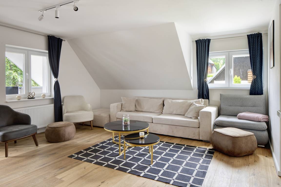 110 M² Ferienwohnung ∙ 2 Schlafzimmer ∙ 6 Gäste - Merzhausen