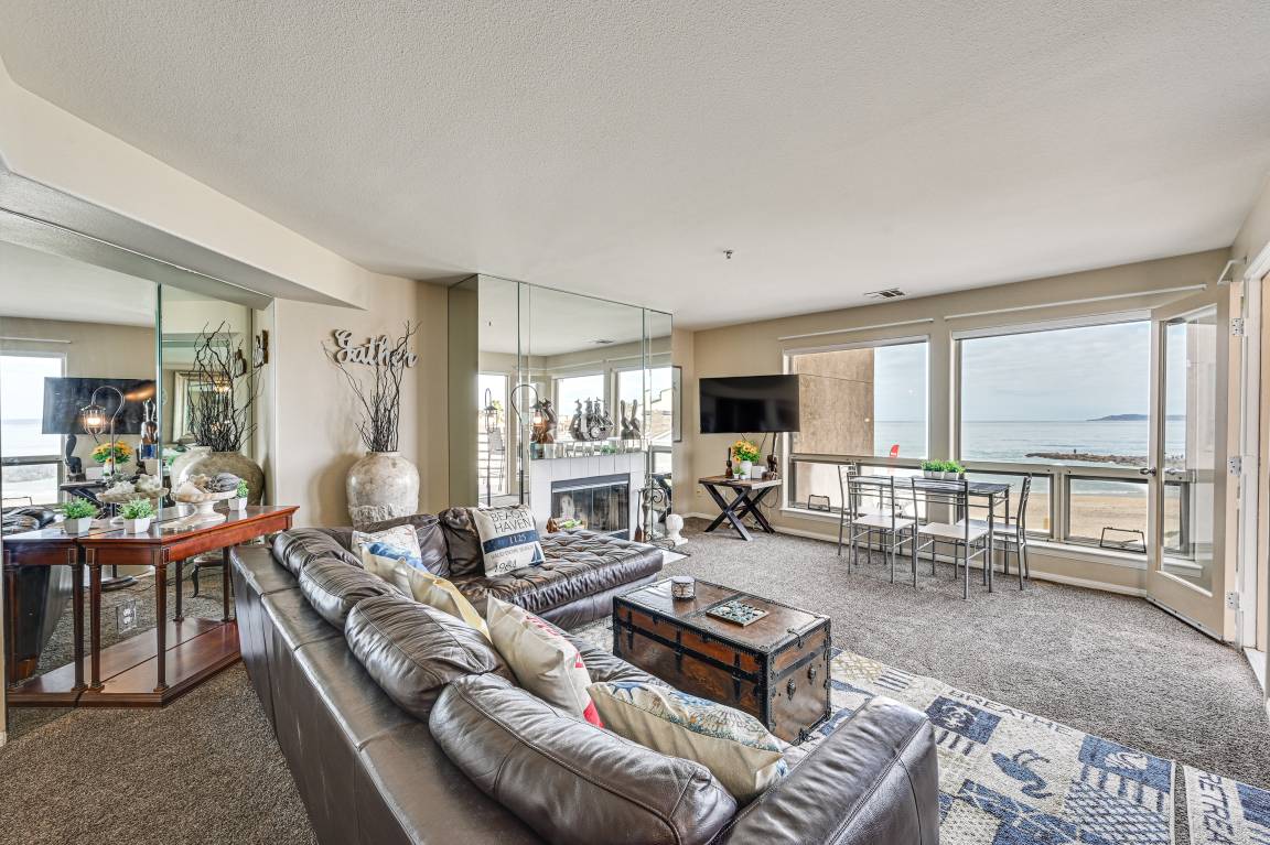 163 M² Apartment ∙ 2 Bedrooms ∙ 7 Guests - Imperial Beach, CA