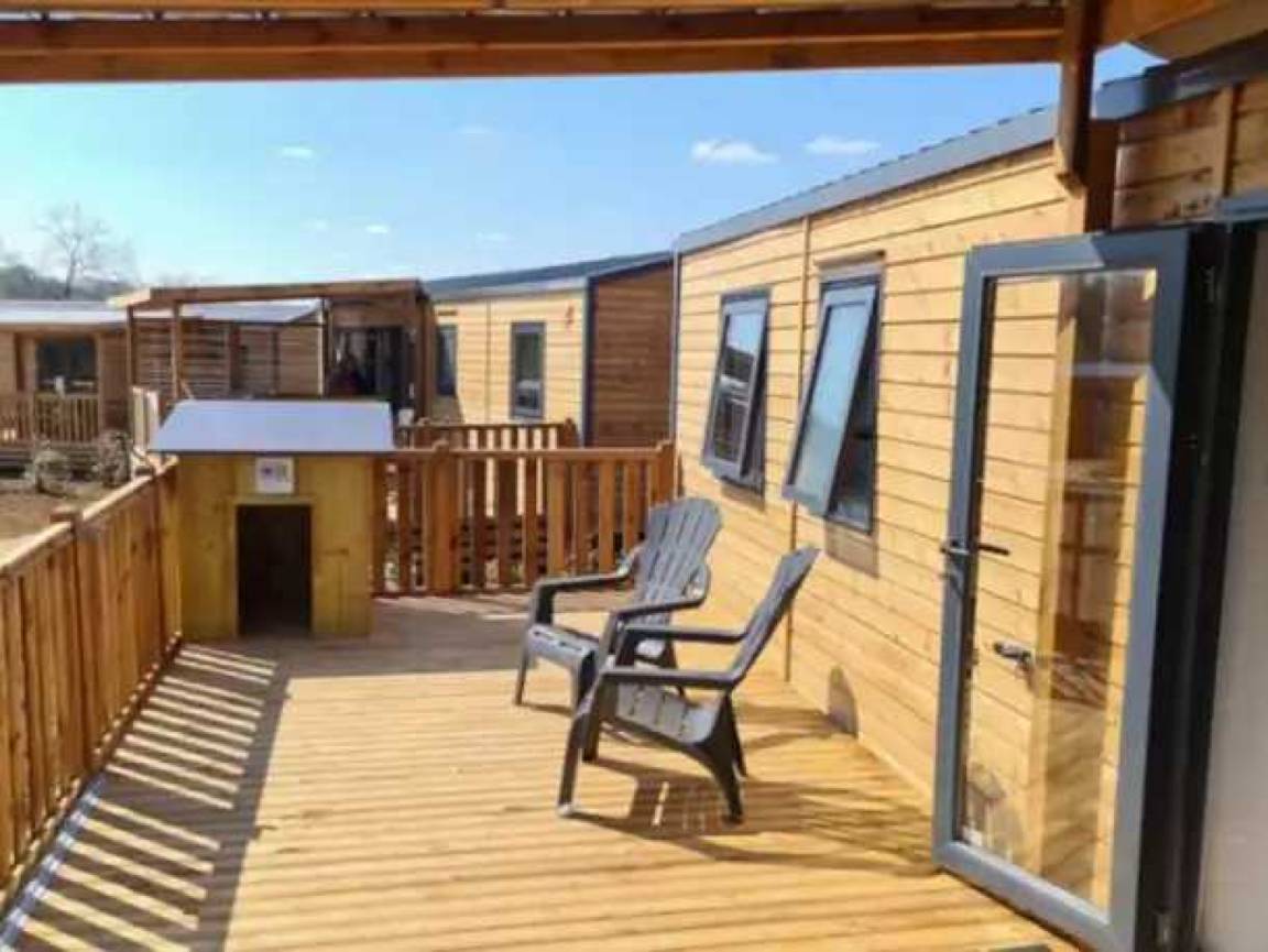 37 M² Camping ∙ 2 Chambres ∙ 6 Personnes - Le Gouffre