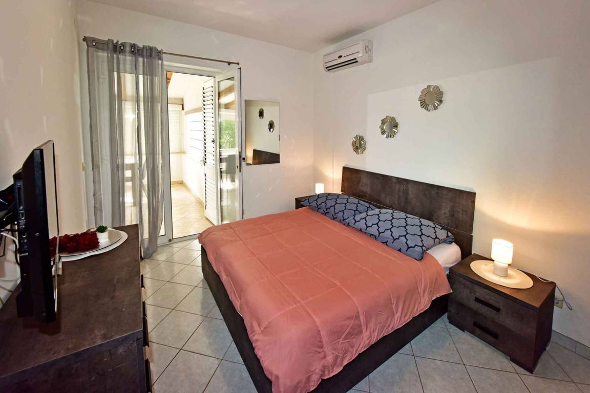 42 M² Ferienwohnung ∙ 2 Schlafzimmer ∙ 4 Gäste - Poreč