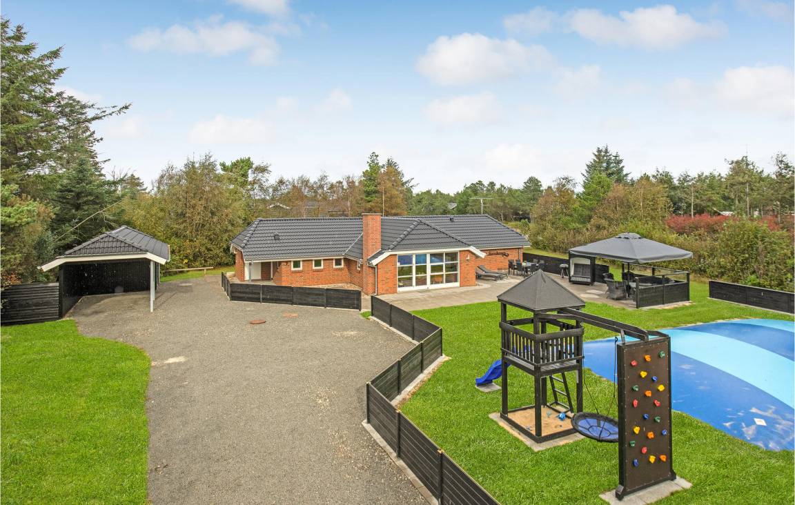 120 M² Ferienhaus ∙ 4 Schlafzimmer ∙ 8 Gäste - Blåvand