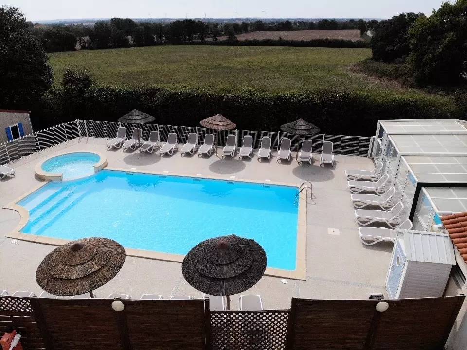 32 M² Mobil-home ∙ 2 Chambres ∙ 6 Personnes - Brem-sur-Mer