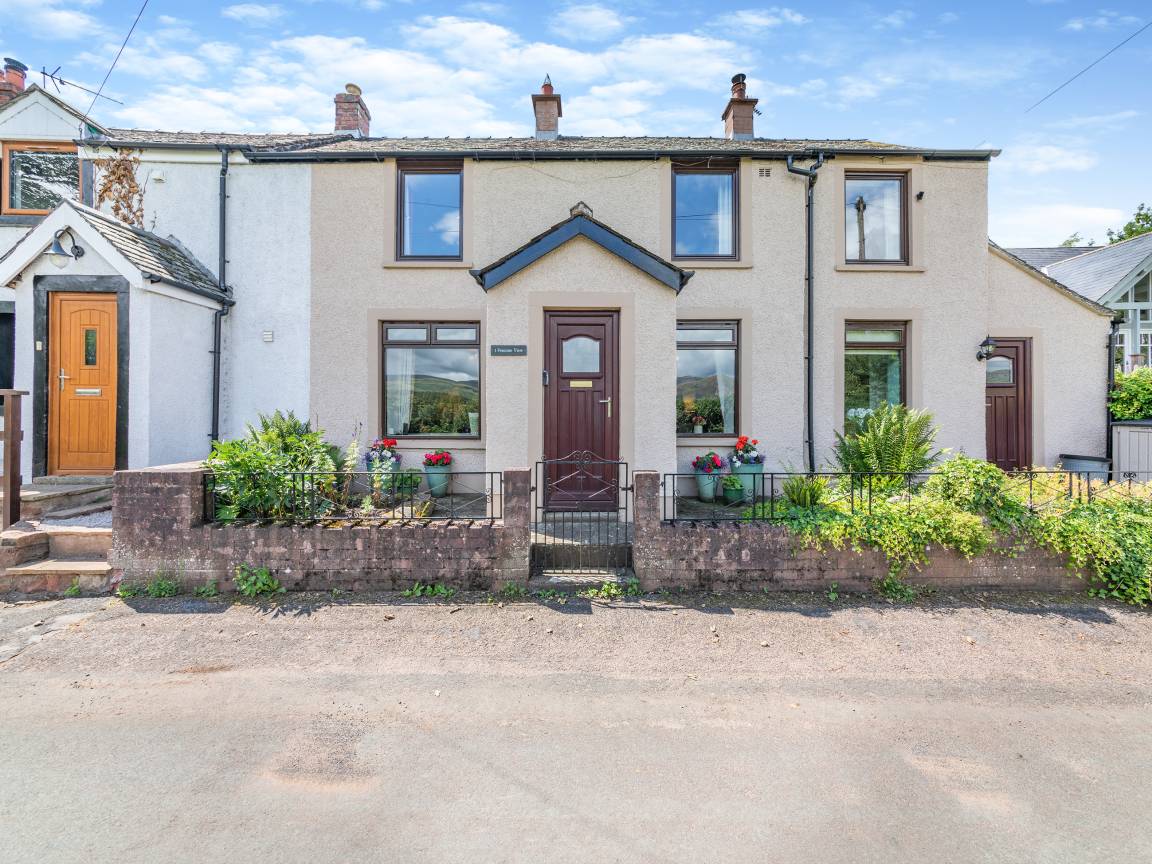 Cottage ∙ 3 Bedrooms ∙ 4 Guests - Appleby Castle