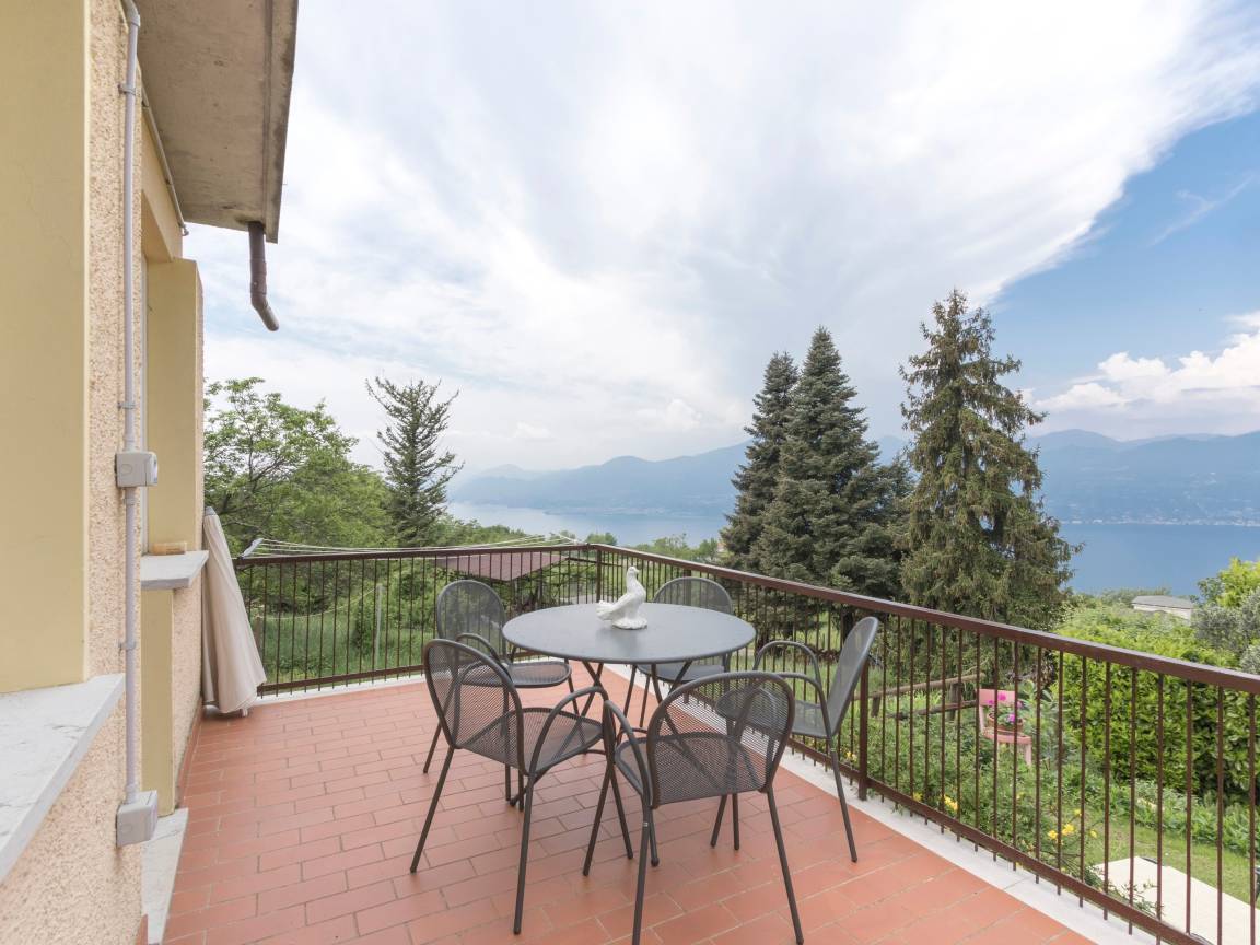 100 M² Ferienwohnung ∙ 3 Schlafzimmer ∙ 5 Gäste - Torri del Benaco
