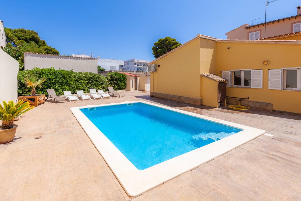 150 M² Villa ∙ 3 Schlafzimmer ∙ 6 Gäste - Cala Rajada