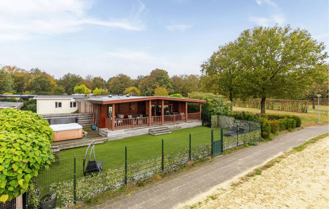 110 M² Ferienhaus ∙ 4 Schlafzimmer ∙ 7 Gäste - Drenthe