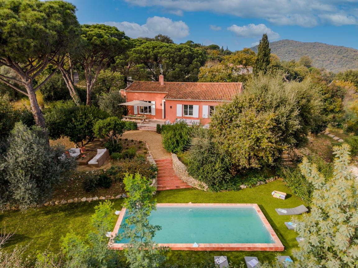 140 M² Villa ∙ 4 Schlafzimmer ∙ 8 Gäste - Grimaud